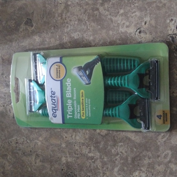 Equate | Grooming | Equate Triple Blade Disposable Razors For Men Pack ...